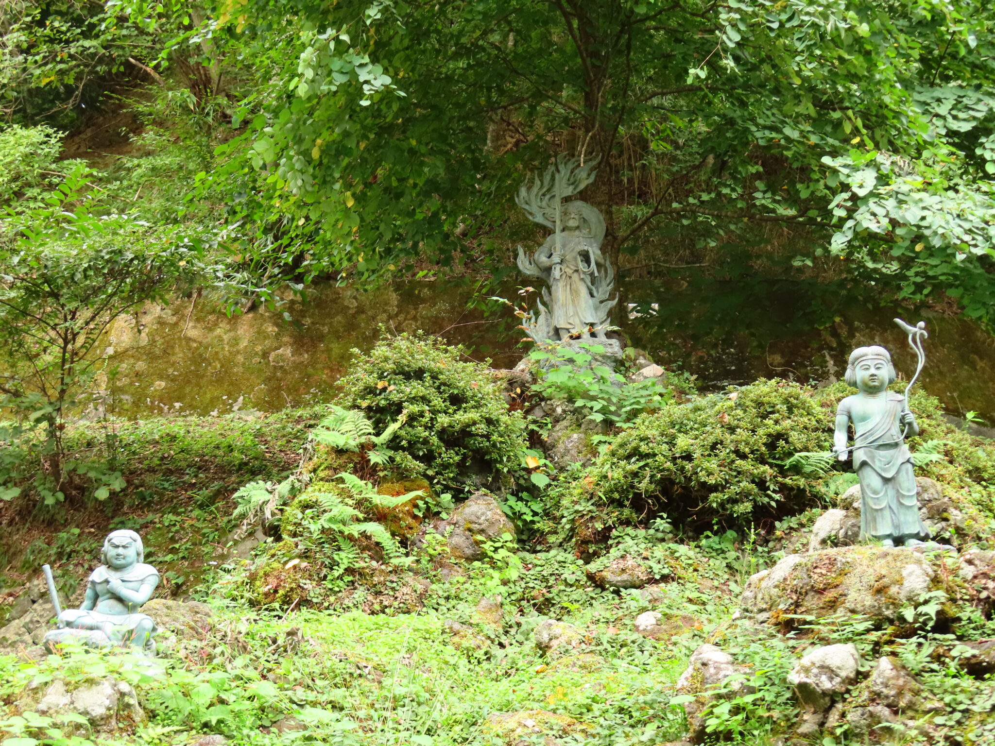 御嶽山の不動明王 | 角笛山空間